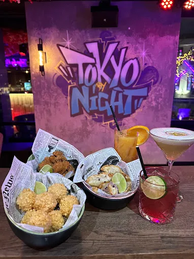 Cocktailbar Tokyo by Night – Cocktails & Karaoke